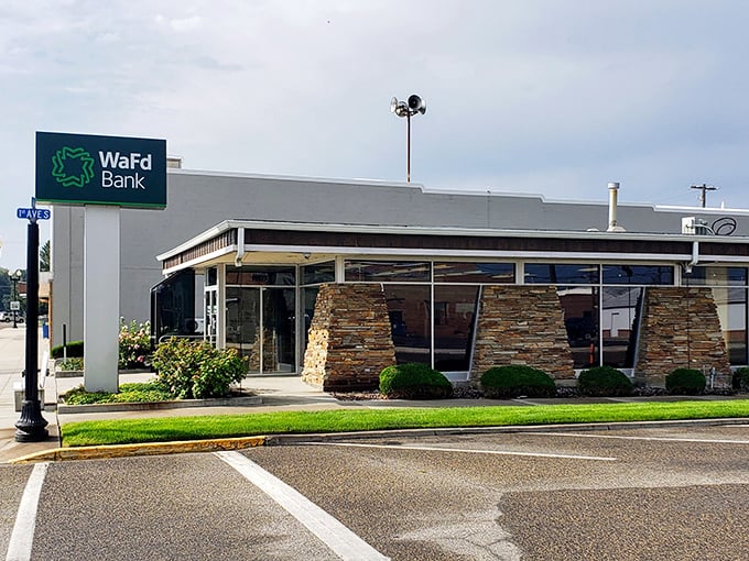Banking with a view &ndash; WaFd's stone accents and landscaping suggest your money might actually be enjoying itself while it's stored here.