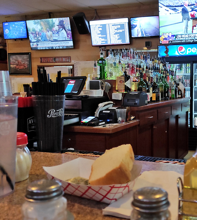 The bar area buzzes with multiple screens, because good food and the game make perfect partners.