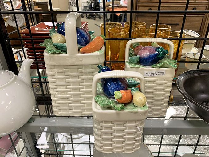 Ceramic vegetable baskets that are somehow both kitschy and charming. Your grandmother had these, and now you secretly want them too.
