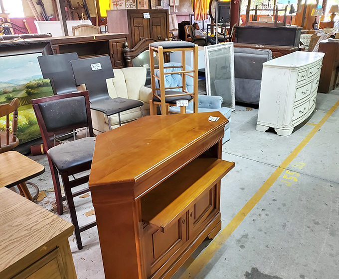 Furniture finds galore &ndash; that honey-colored piano desk might be exactly what your home office has been missing.