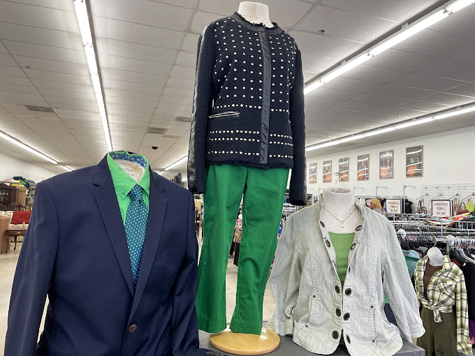 Mannequins sporting surprisingly stylish ensembles. The fashion equivalent of finding an unexpected Michelin-star meal in a strip mall.