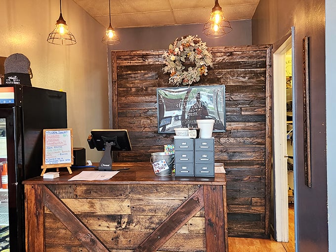 Rustic meets refined at this wooden check-in counter. The barn-wood aesthetic isn't just for show&mdash;it's setting the stage for the primal pleasure of great barbecue. 