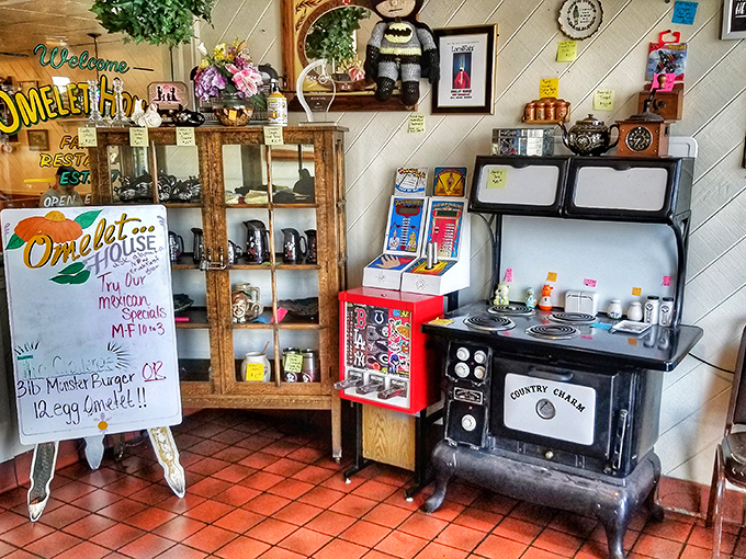 Vintage charm that doesn't come from a decorator's catalog but from years of genuine breakfast devotion.