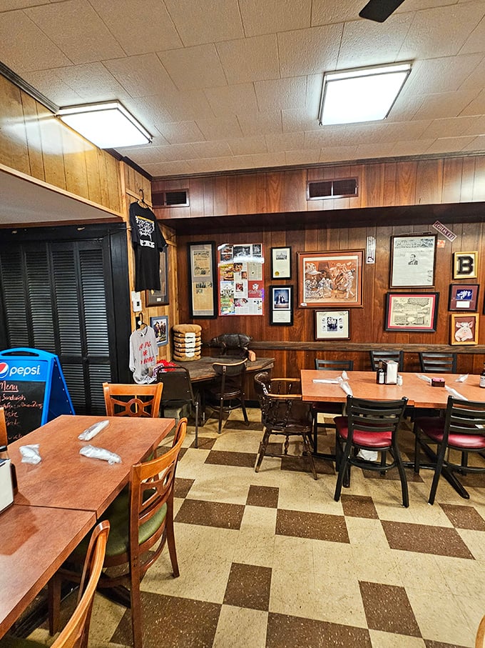 Wood paneling, checkered floors, and walls covered in memories&mdash;the dining room feels like Arkansas's living room, where everyone's welcome.