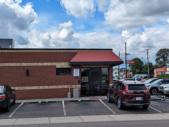 The brick exterior and welcoming entrance have been drawing hungry Ohioans for decades of delicious mornings.
