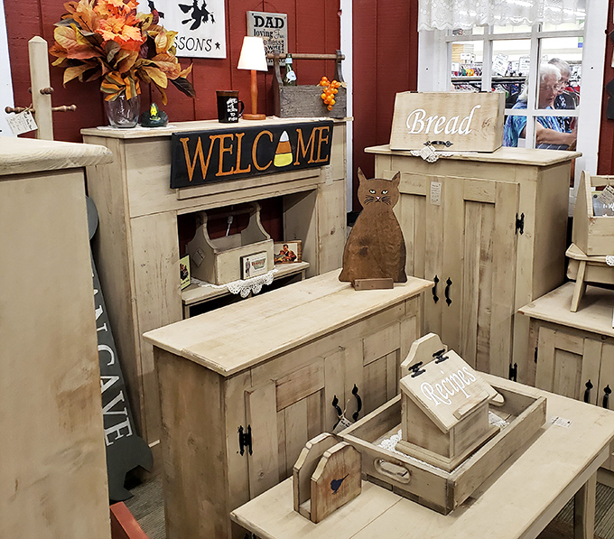 Distressed wood furniture with farmhouse appeal creates an instant design moment. These pieces bring character that mass-produced items can only dream about.