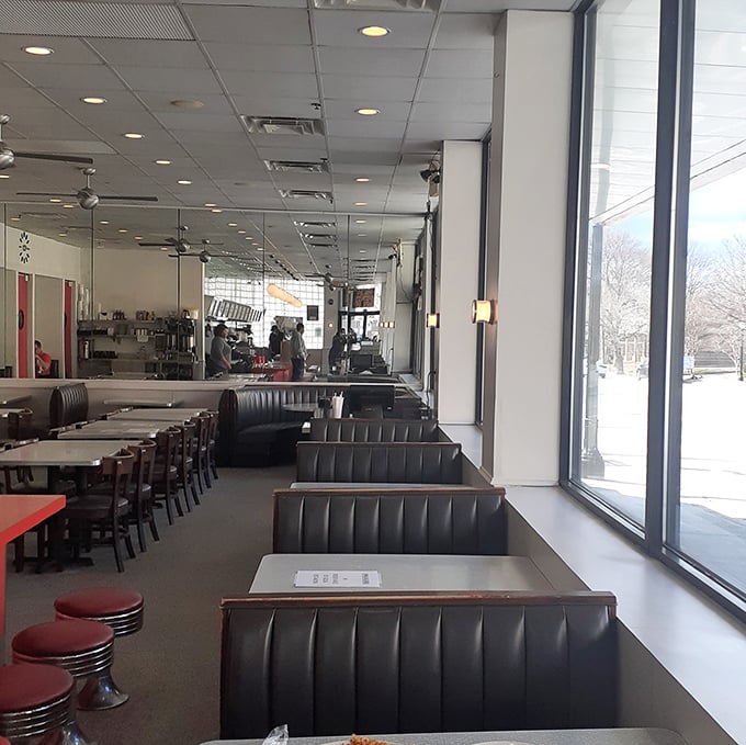 Large windows and comfortable booths create the perfect setting for people-watching&mdash;Atlanta's unofficial spectator sport served alongside your breakfast favorites.