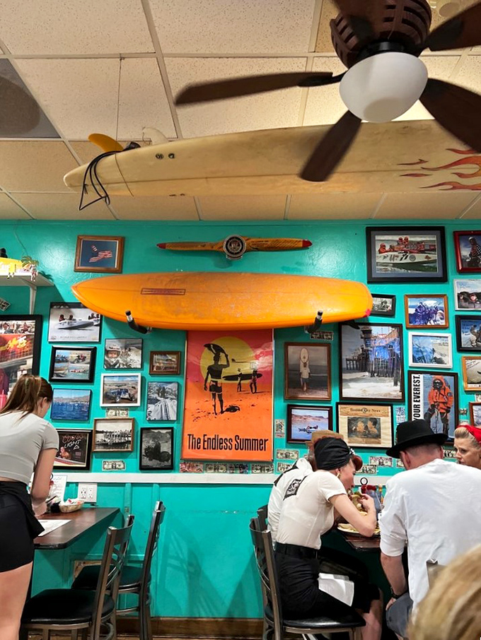Surfboards and turquoise walls transport you to an endless summer, even as you're diving into comfort food in the Nevada desert.