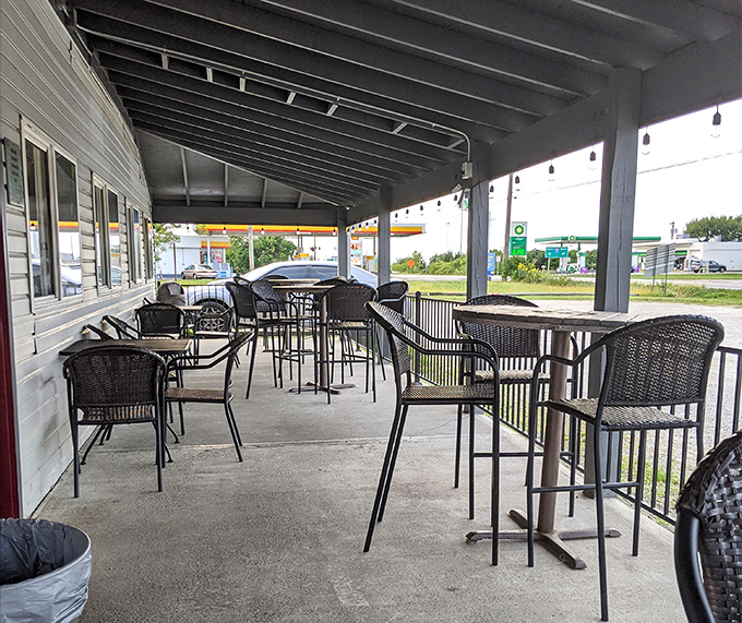 The outdoor patio offers fresh air dining with a side of people-watching&mdash;perfect for those summer evenings when eating indoors feels criminal.