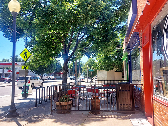 Sidewalk seating where you can enjoy your meat sweats in the fresh Colorado air while contemplating life's smoky mysteries.