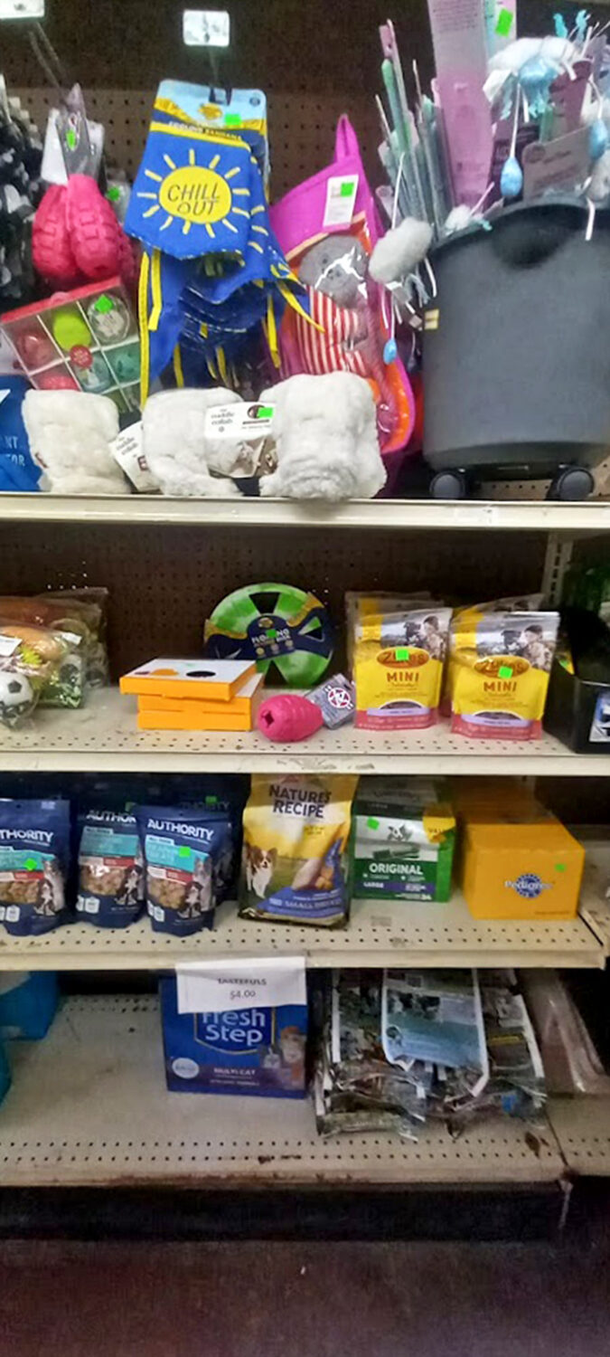 Pet supplies that pamper your furry friends without punishing your wallet. From toys to treats, Fido and Fluffy never need to know you saved big.
