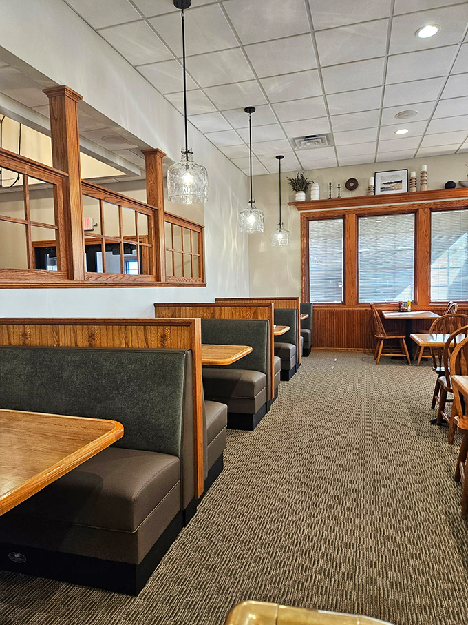 The waiting area's rocking chairs and patriotic touches say "Welcome to Illinois" better than any highway sign ever could.