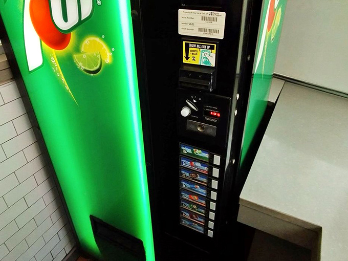 Even the soda machine coordinates with Lem's iconic green color scheme. Washing down barbecue is serious business.