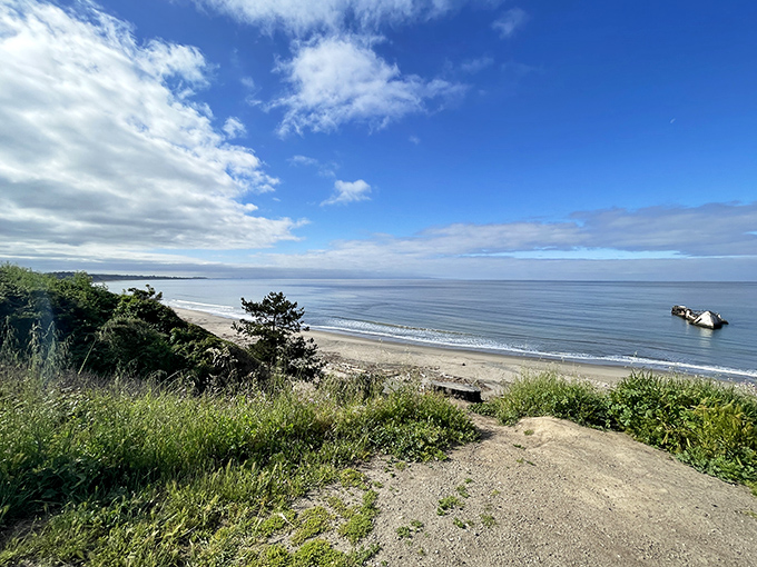 Sweeping vistas from Seacliff's bluffs remind you just how small we are in nature's grand design, yet perfectly placed to appreciate it.