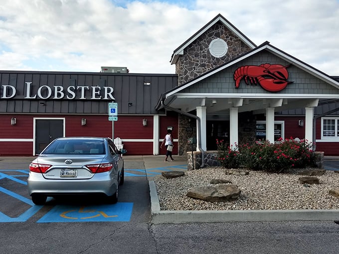 Red Lobster's stone facade feels as solid as their reputation for bringing seafood feasts to landlocked seafood lovers.