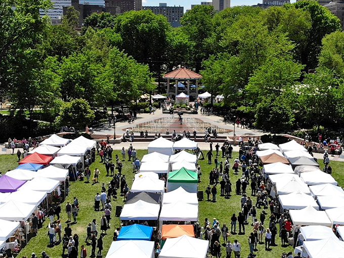 Urban flea markets bring that big city energy to the timeless art of treasure hunting adventures.