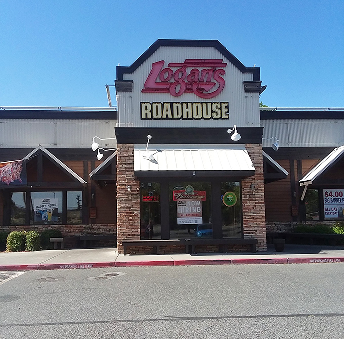 Those fresh-baked rolls at Logan's arrive like little clouds of happiness, threatening to steal the spotlight from the main event.