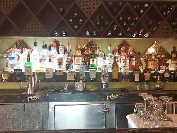 The bar doesn't need mixologists or craft cocktails&mdash;just honest pours to complement honest food in a space that encourages lingering conversations.