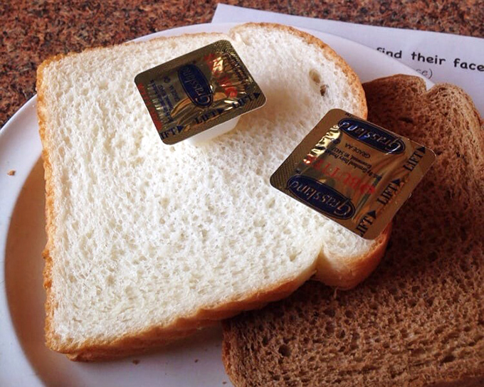 Even the bread is served with midwestern practicality &ndash; simple white and wheat slices that know their supporting role in the chicken-centered drama.