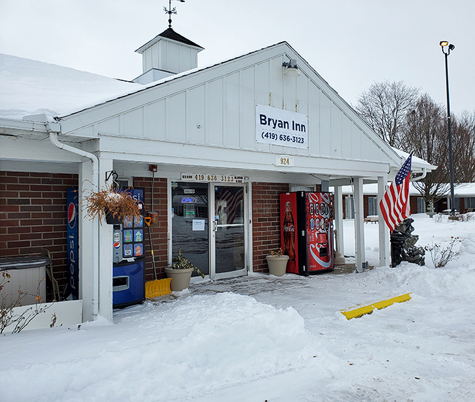 Bryan Inn welcomes weary travelers with small-town hospitality that big hotel chains try desperately to manufacture.
