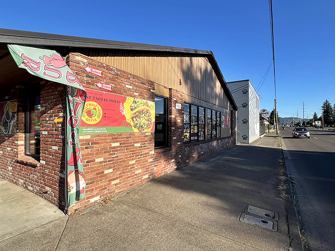 This unassuming exterior hides authentic flavors that would make food critics from Portland drive the hour just for lunch.