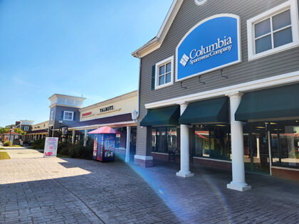 The Gigantic Outlet Mall In Connecticut Where $40 Goes A Seriously Long Way