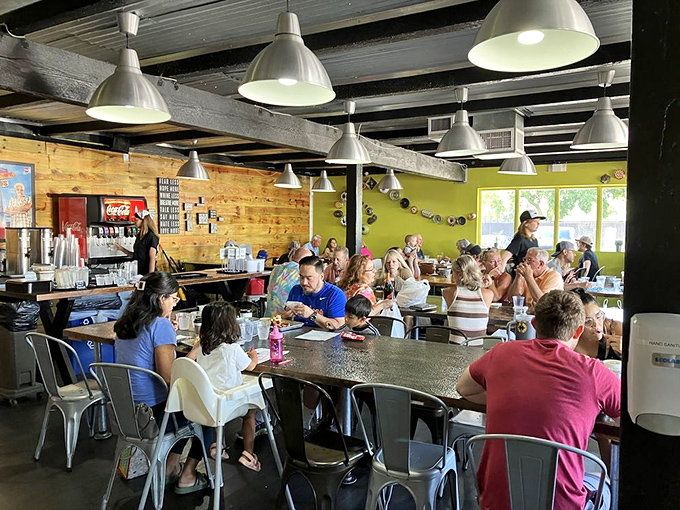 The packed dining room tells you everything you need to know&mdash;these people aren't tourists; they're locals who know where breakfast glory lives.