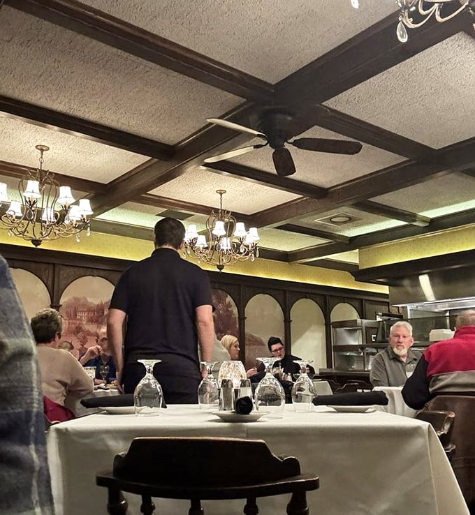 White tablecloths, attentive service, and the gentle hum of satisfied diners. Some restaurants sell food; Pickwick sells evenings you'll remember long after the check arrives.