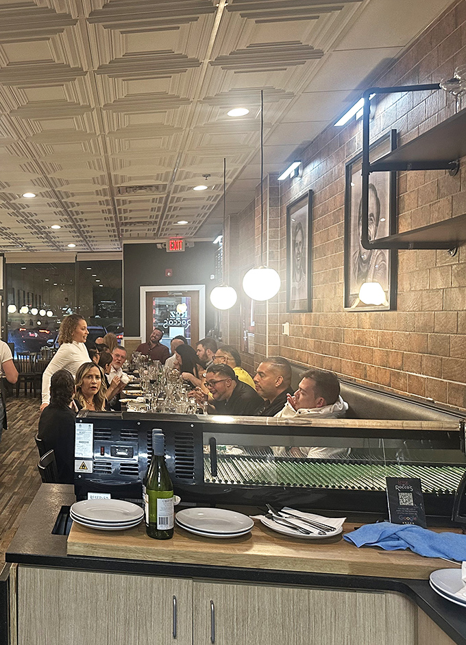 A bustling dinner service that feels like a scene from a Scorsese film &ndash; minus the mobsters, plus the mouthwatering aromas.