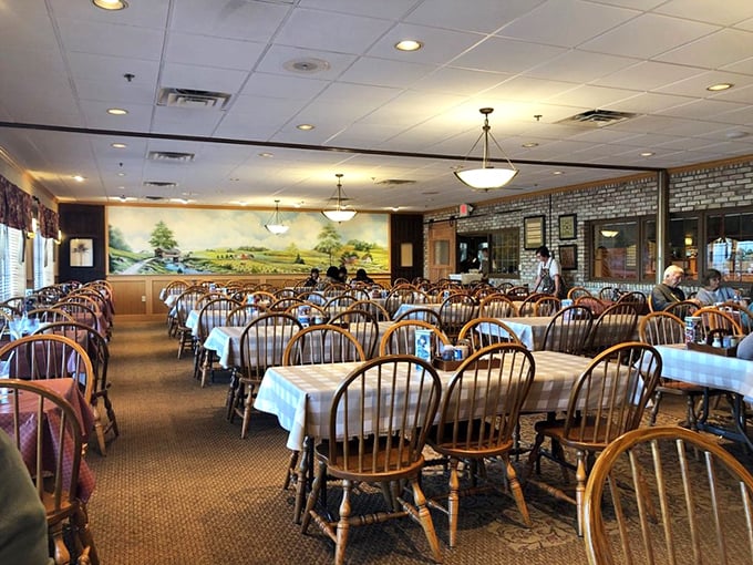 The dining room: where Windsor chairs and white tablecloths set the stage for conversations that linger longer than the taste of pie.