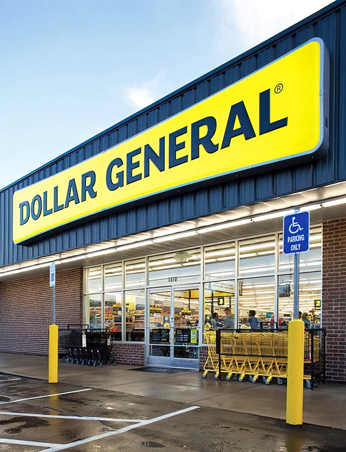 Even Dollar General looks charming in Elk Point. It's where practical meets small-town necessity with surprising dignity.