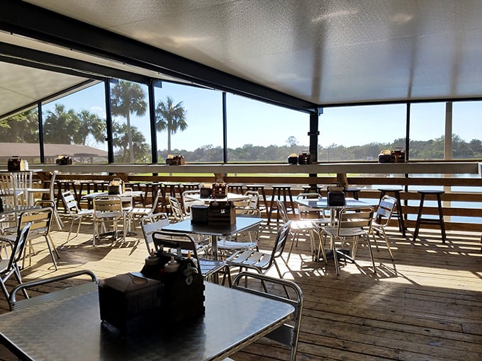 Waterfront dining with palm trees swaying in the breeze – because great barbecue deserves a great view.