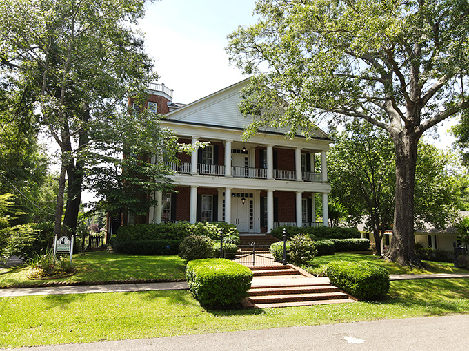 Southern elegance personified &ndash; this stately home houses the Gone With the Wind Museum, where Scarlett O'Hara's drama lives on without the problematic parts.