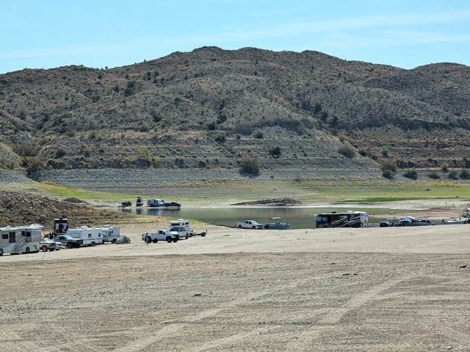 Elephant Butte Lake attracts RV enthusiasts who've discovered that paradise doesn't require a Caribbean cruise ship.