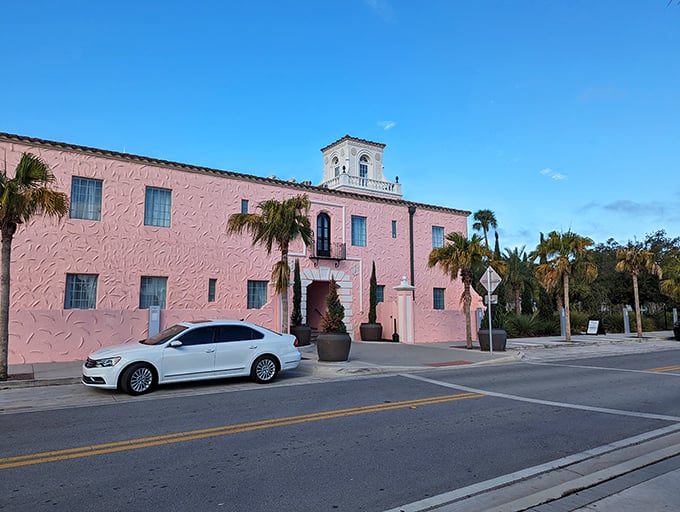 That pink building isn't blushing&mdash;it's just naturally fabulous. New Port Richey's colorful architecture adds character to its affordable downtown.