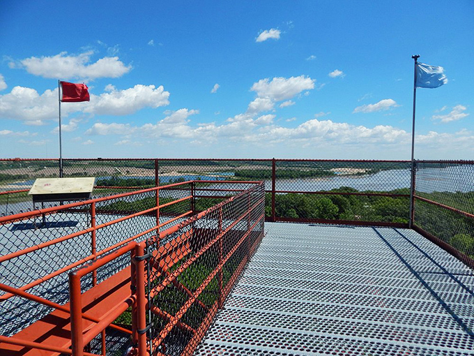 Top-of-the-world feeling: The observation deck rewards climbers with sweeping vistas and the kind of breeze that clears both lungs and mind.