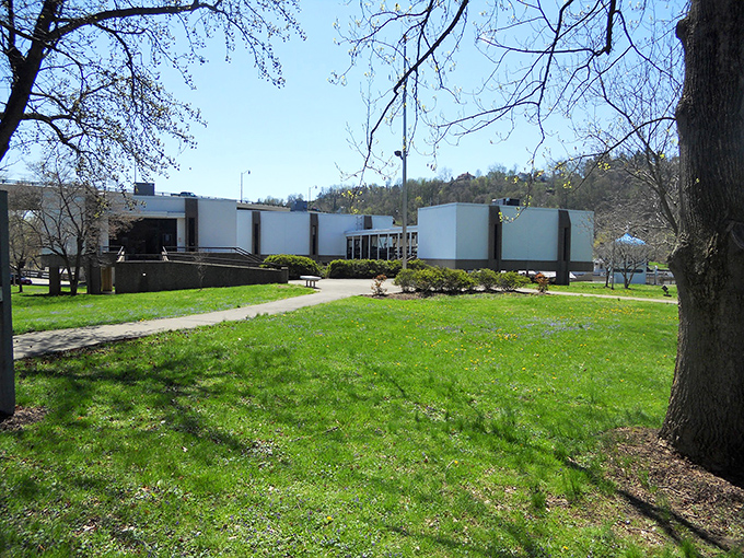 The Ohio River Museum stands as Marietta's tribute to the waterways that shaped America's westward expansion &ndash; history that literally flows through the town's identity.