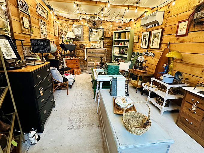 Rustic meets refined in this wood-paneled booth where every lamp, chair, and trinket seems to whisper, "Take me home!"