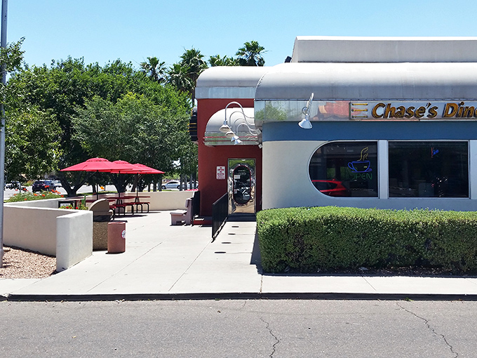 Even the Arizona heat can't compete with the cool factor of Chase's outdoor seating area&mdash;a red umbrella oasis.
