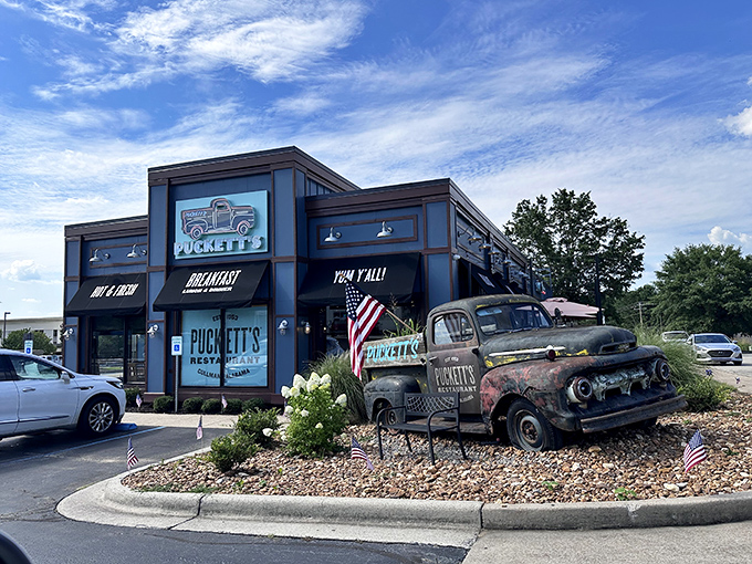 Puckett's vintage truck out front is just the appetizer to the down-home Southern cooking waiting inside&mdash;comfort food that soothes both soul and wallet.