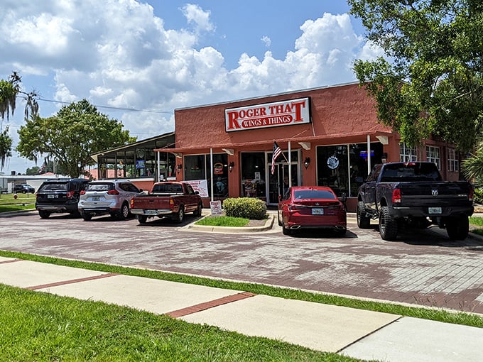 Roger That Wings & Things isn't trying to impress food critics &ndash; just your taste buds and your wallet, which will leave significantly fuller than emptier.