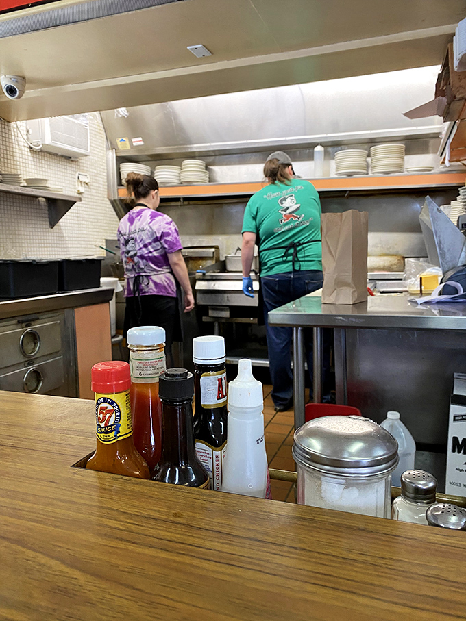 The staff works with the quiet confidence of people who know they're creating memories, not just meals. No fancy chef coats needed when you're this good.