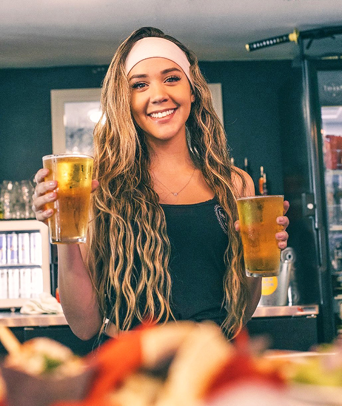 Friendly faces serving up cold beers with genuine smiles&mdash;the kind of service that makes you want to become a regular immediately.