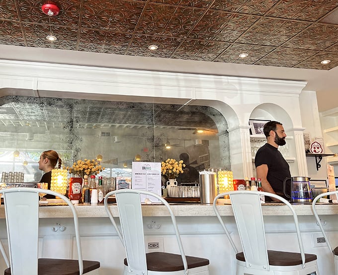 The counter service setup means less time waiting, more time eating&mdash;a mathematical equation everyone can appreciate.