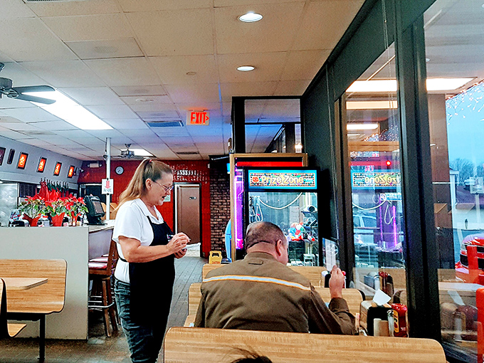 Decades of experience in every order. The staff's efficiency is the kind of choreography that makes Broadway dancers jealous.