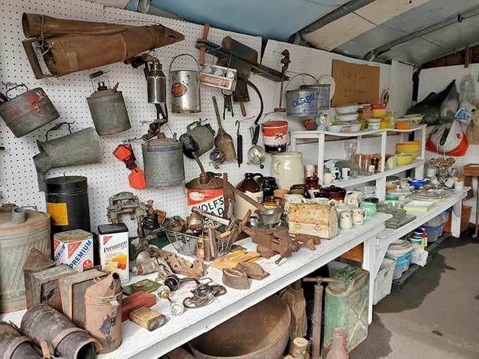 Americana in its natural habitat. Old oil cans and farm implements that once powered Tennessee's backbone now power decorators' rustic visions.