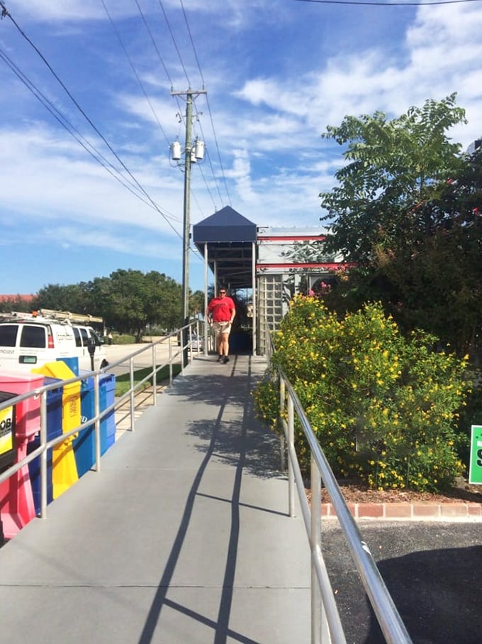 The entrance walkway to Georgie's feels like the yellow brick road for hungry people, promising fulfillment of breakfast dreams at journey's end.