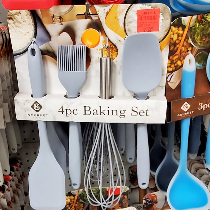 Kitchen gadget enthusiasts will flip for these baking sets &ndash; professional-quality utensils that would command premium prices at specialty cooking stores.