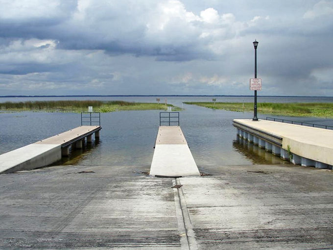 Twin boat ramps welcome weekend anglers and pleasure boaters to the bass-fishing paradise locals have enjoyed for generations.