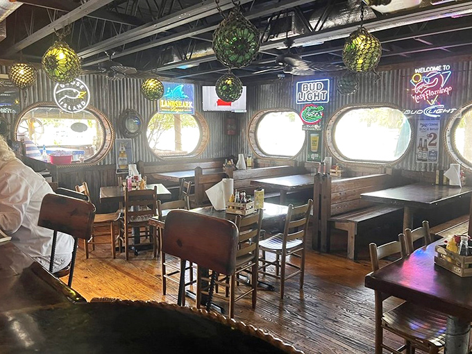 Wooden booths worn smooth by countless happy diners tell you everything you need to know about this place's staying power.